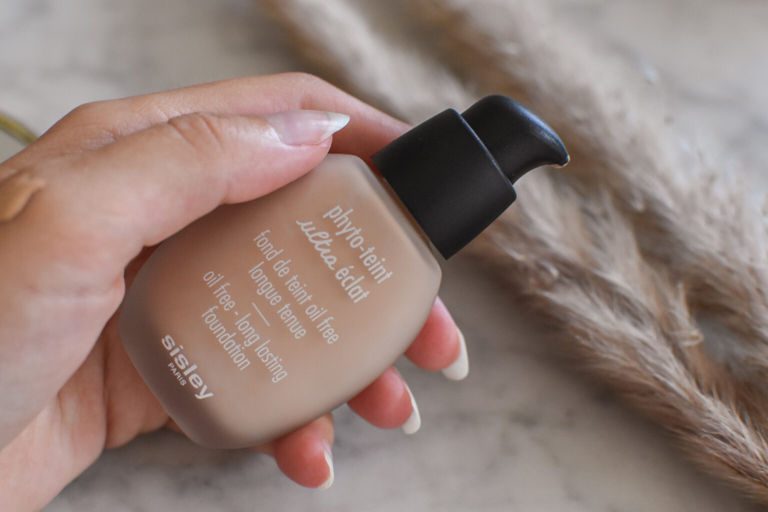 Sisley Phyto Teint Ultra Éclat Foundation Review | The Chic Advocate