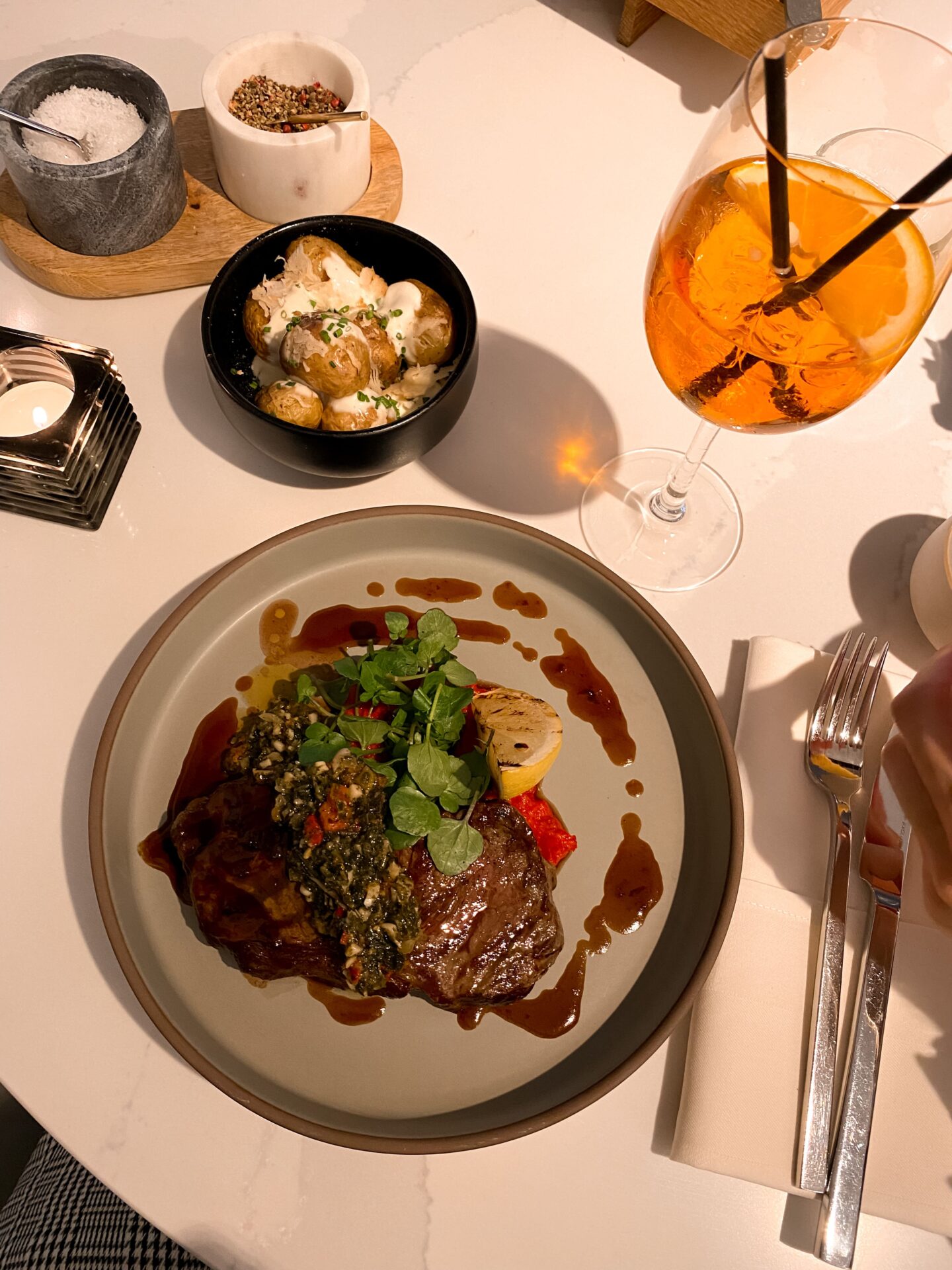 Restaurant "REIN" im Radisson Blu Hotel Basel | The Chic Advocate